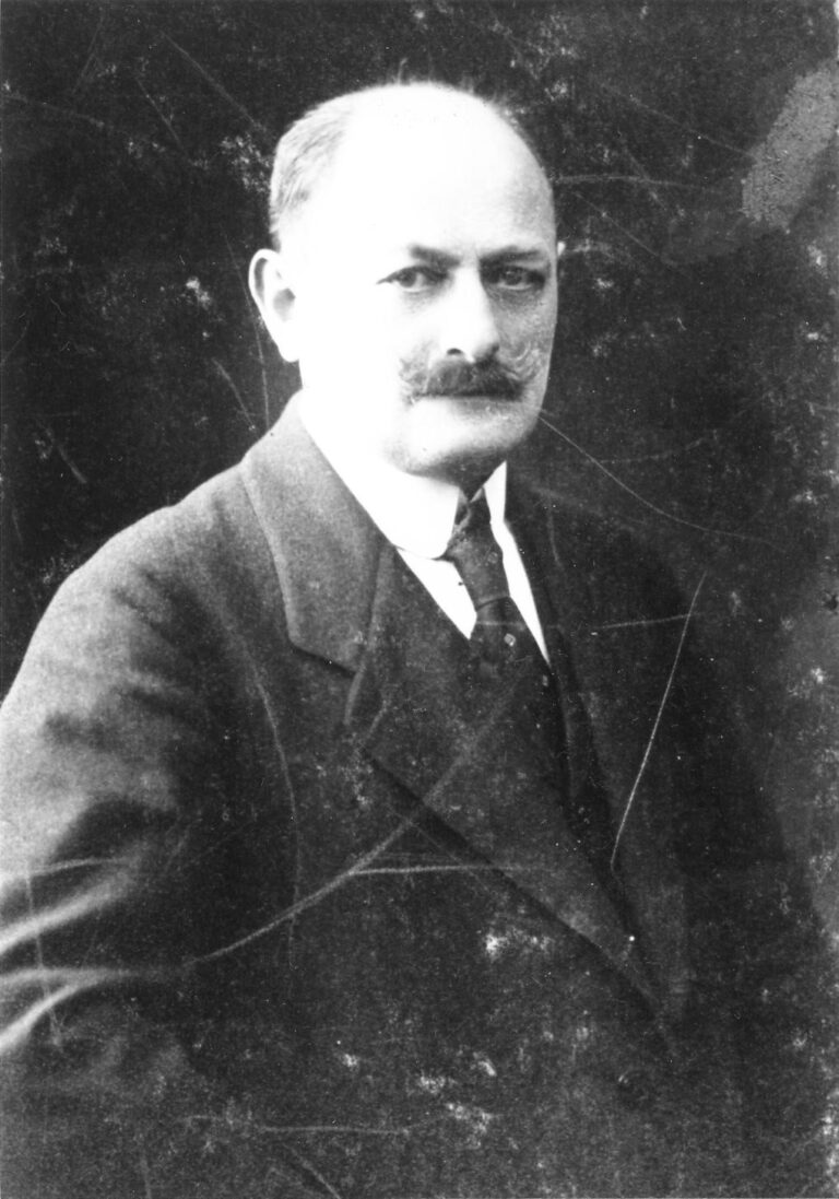 Daniel Hauser, Corneliusstr. 4